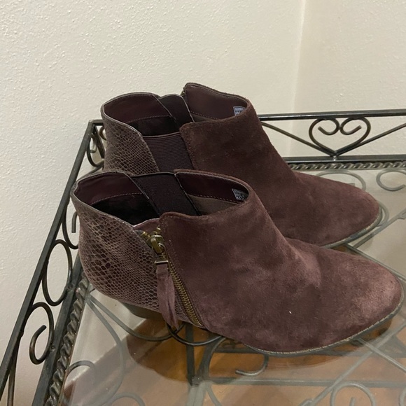Vionic | Shoes | Vionic Brown Suede Booties | Poshmark